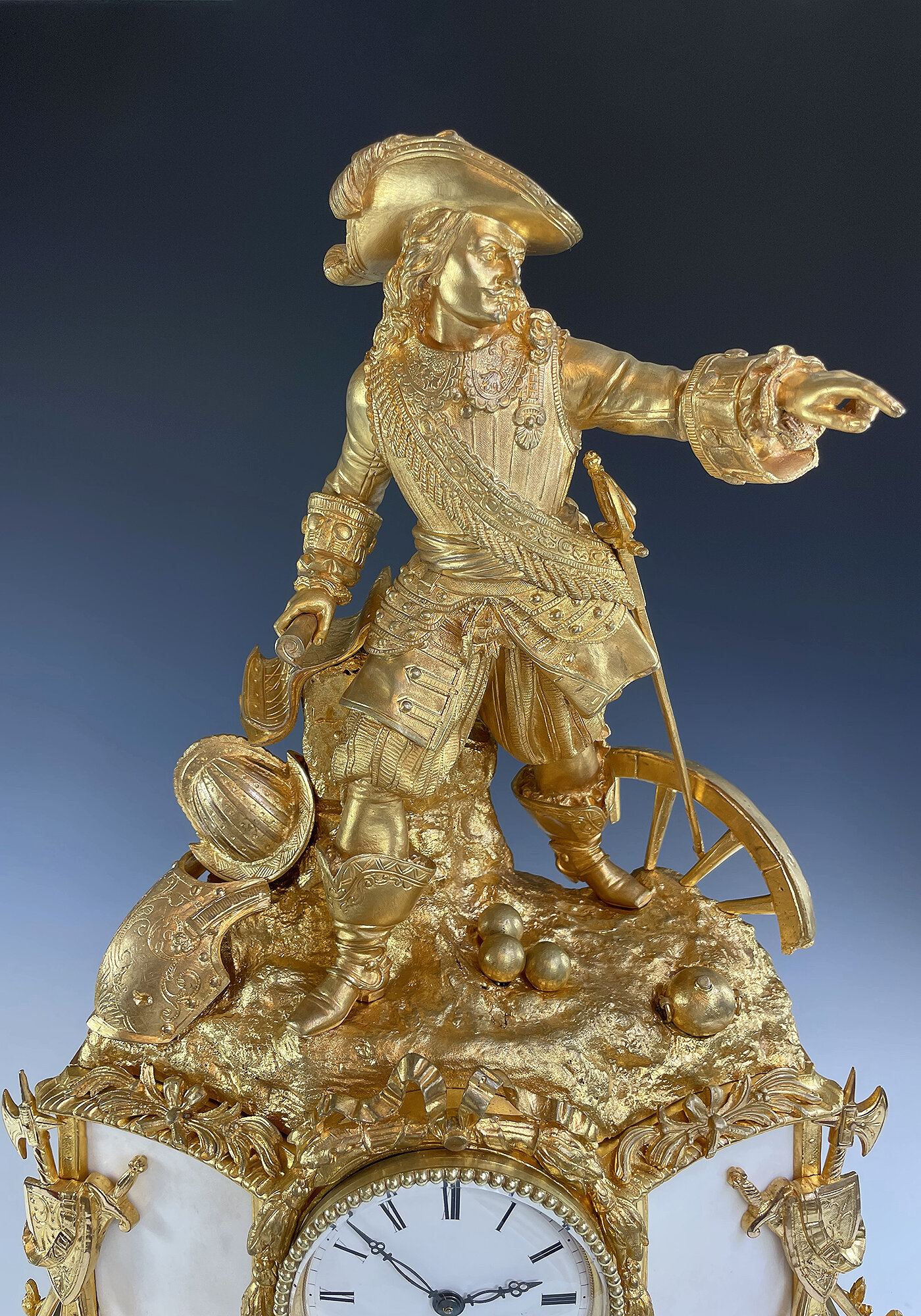XL Pendule au mousquetaire bronze doré Louis-Phillipe 1840 – Pendule ...
